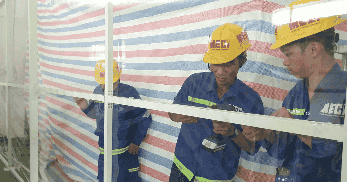 Vách Ngăn Nhựa PVC - MECI Sài Gòn